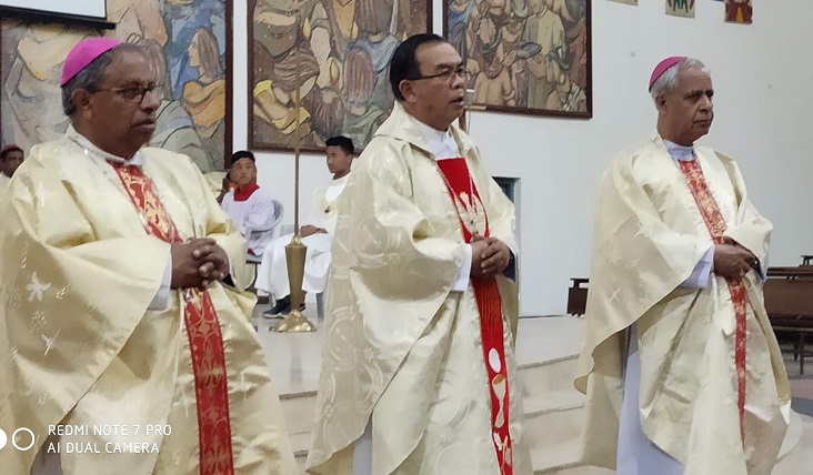 Bishop James Thoppil, the Bishop of Kohima, Archbishop Victor and ...