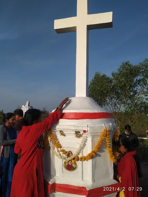 Nandgad Cross 2 - Indian Catholic Matters