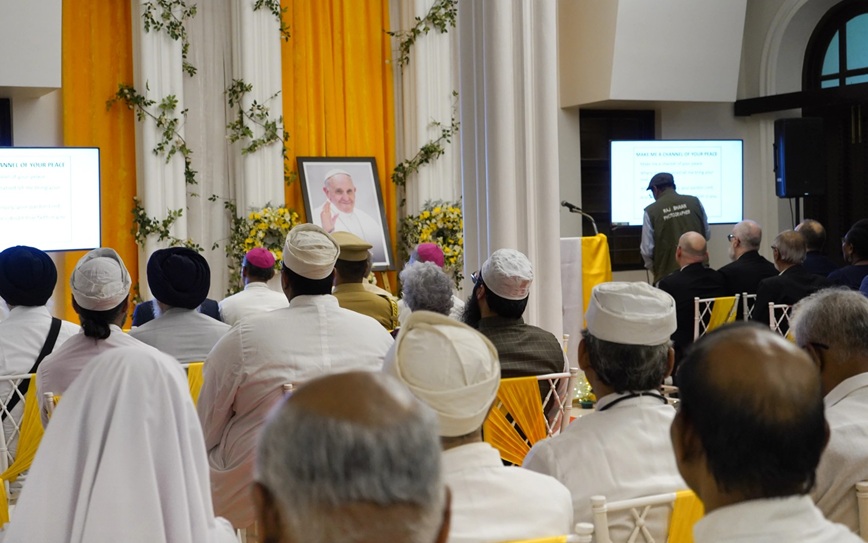 United in Spirit: Mumbai Gathers to Pay Tributes to Pope Francis ...